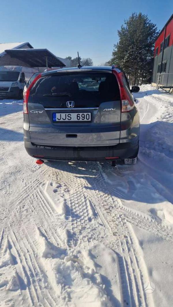 Pelēks Honda CR-V 2014 Kauņa, ar dzinēja tilpumu 2.35 L un nobraukumu 115 tūkst. km par 10500 €, foto 4 vietnē AUTOMOTO.COM.LV
