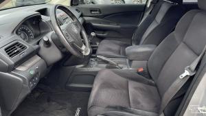 Grey Honda CR-V 2014 in Marijampole, with an engine capacity of 1.60 L and mileage of 220 thousand km for 8790 €, photo 11 on AUTOMOTO.COM.LV