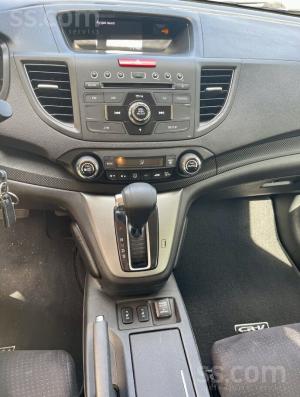Grey Honda CR-V 2014 in Riga, with an engine capacity of 2.20 L and mileage of 0 thousand km for 8500 €, photo 17 on AUTOMOTO.COM.LV