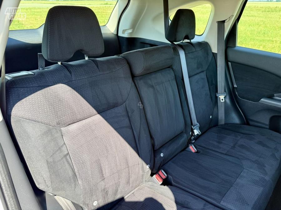 Pelēks Honda CR-V 2014 Vilkaviškis, ar dzinēja tilpumu 2.20 L un nobraukumu 277 tūkst. km par 8700 €, foto 18 vietnē AUTOMOTO.COM.LV