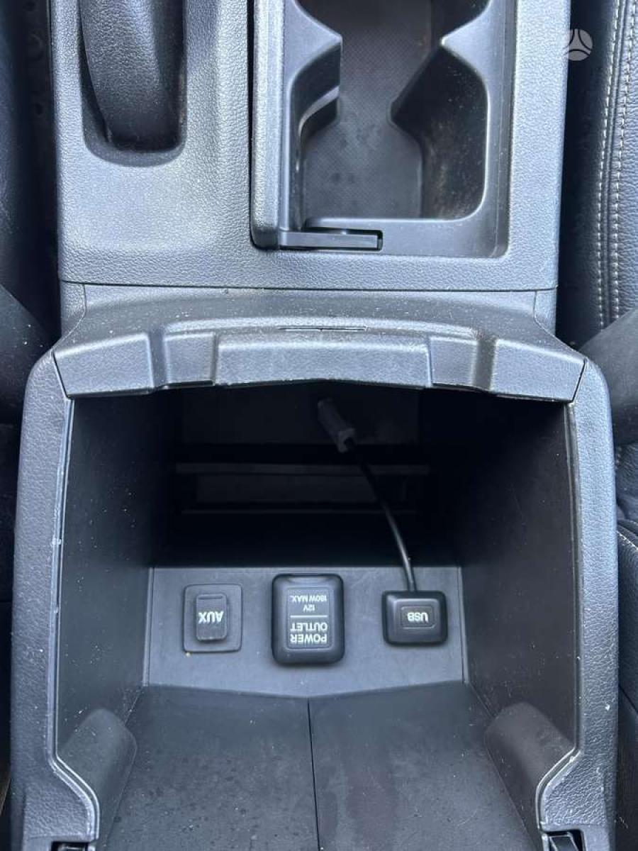 Grey Honda CR-V 2014 in Vilnius, with an engine capacity of 1.60 L and mileage of 288 thousand km for 8500 €, photo 23 on AUTOMOTO.COM.LV