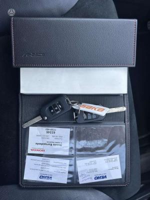 Grey Honda CR-V 2014 in Vilnius, with an engine capacity of 1.60 L and mileage of 288 thousand km for 8500 €, photo 31 on AUTOMOTO.COM.LV