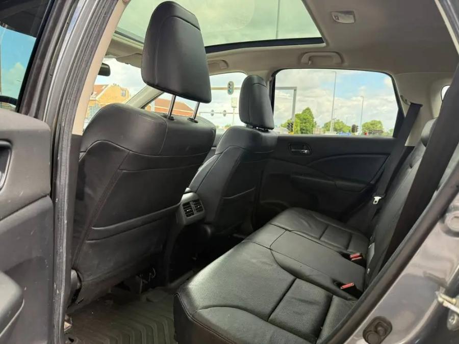 Pelēks Honda CR-V 2014 Rīga, ar dzinēja tilpumu 2.20 L un nobraukumu 274 tūkst. km par 9950 €, foto 8 vietnē AUTOMOTO.COM.LV