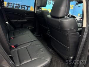 Grey Honda CR-V 2014 in Riga, with an engine capacity of 2.20 L and mileage of 274 thousand km for 9950 €, photo 12 on AUTOMOTO.COM.LV