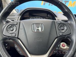 Grey Honda CR-V 2014 in Riga, with an engine capacity of 2.20 L and mileage of 274 thousand km for 9950 €, photo 15 on AUTOMOTO.COM.LV