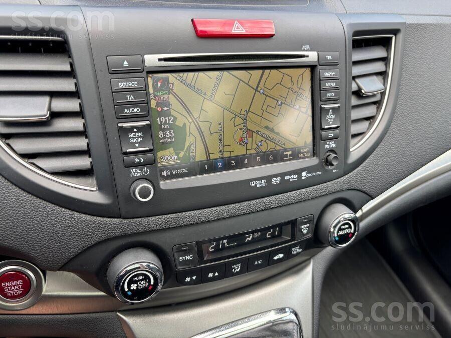 Grey Honda CR-V 2014 in Riga, with an engine capacity of 2.20 L and mileage of 274 thousand km for 9950 €, photo 16 on AUTOMOTO.COM.LV