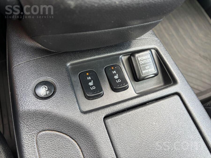 Grey Honda CR-V 2014 in Riga, with an engine capacity of 2.20 L and mileage of 274 thousand km for 9950 €, photo 19 on AUTOMOTO.COM.LV