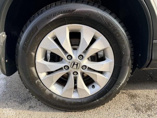 Grey Honda CR-V 2014 in Kaunas, with an engine capacity of 2.40 L and mileage of 95 thousand km for 11000 €, photo 8 on AUTOMOTO.COM.LV