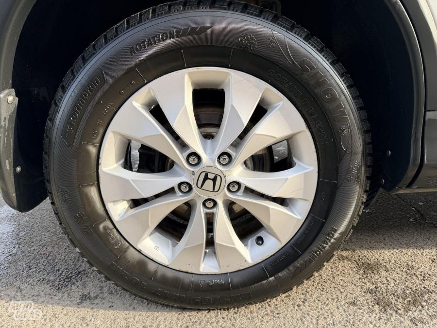 Grey Honda CR-V 2014 in Kaunas, with an engine capacity of 2.40 L and mileage of 95 thousand km for 11000 €, photo 9 on AUTOMOTO.COM.LV