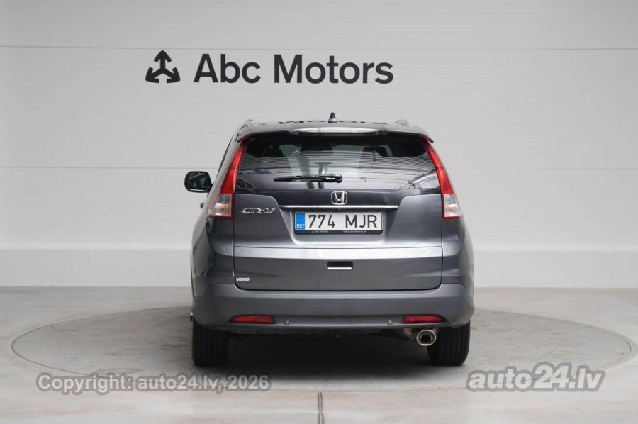 Pelēks Honda CR-V 2014 Tallina, ar dzinēja tilpumu 2.00 L un nobraukumu 139 tūkst. km par 13990 €, foto 6 vietnē AUTOMOTO.COM.LV