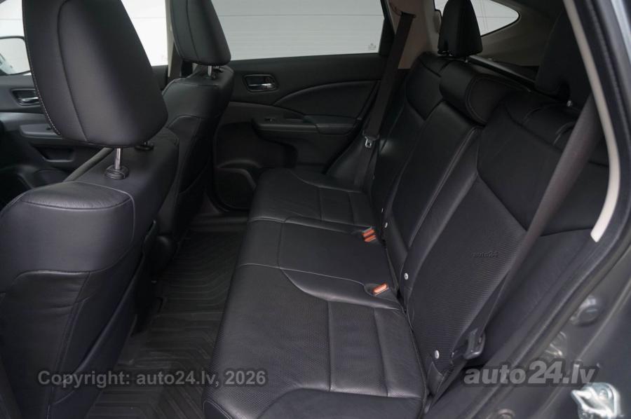 Pelēks Honda CR-V 2014 Tallina, ar dzinēja tilpumu 2.00 L un nobraukumu 139 tūkst. km par 13990 €, foto 11 vietnē AUTOMOTO.COM.LV