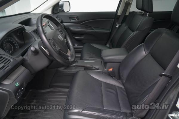Grey Honda CR-V 2014 in Tallinn, with an engine capacity of 2.00 L and mileage of 139 thousand km for 13990 €, photo 8 on AUTOMOTO.COM.LV