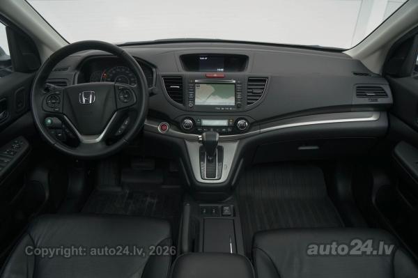 Grey Honda CR-V 2014 in Tallinn, with an engine capacity of 2.00 L and mileage of 139 thousand km for 13990 €, photo 9 on AUTOMOTO.COM.LV