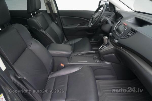 Grey Honda CR-V 2014 in Tallinn, with an engine capacity of 2.00 L and mileage of 139 thousand km for 13990 €, photo 10 on AUTOMOTO.COM.LV