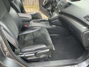 Grey Honda CR-V 2014 in Klaipeda, with an engine capacity of 2.20 L and mileage of 180 thousand km for 12000 €, photo 8 on AUTOMOTO.COM.LV