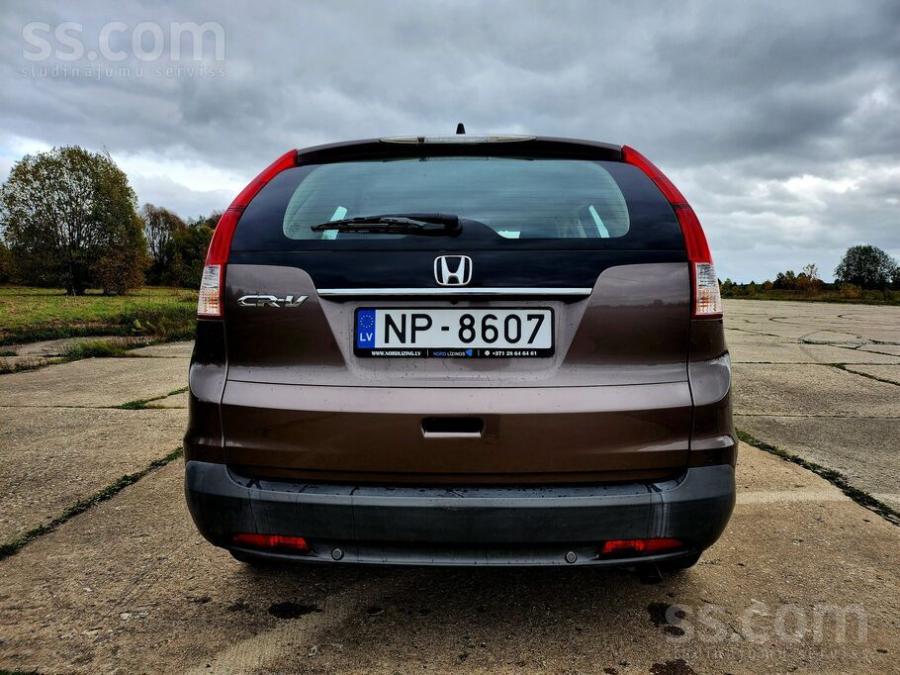 Pelēks Honda CR-V 2015 Rīga, ar dzinēja tilpumu 1.60 L un nobraukumu 241 tūkst. km par 9500 €, foto 5 vietnē AUTOMOTO.COM.LV