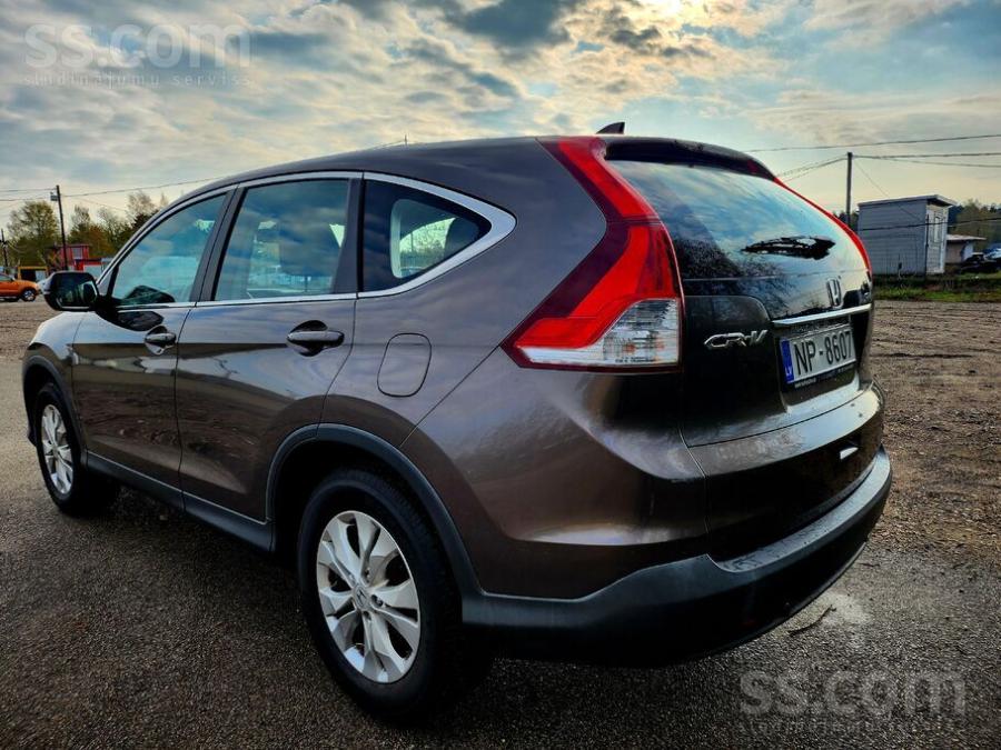 Pelēks Honda CR-V 2015 Rīga, ar dzinēja tilpumu 1.60 L un nobraukumu 241 tūkst. km par 9500 €, foto 34 vietnē AUTOMOTO.COM.LV