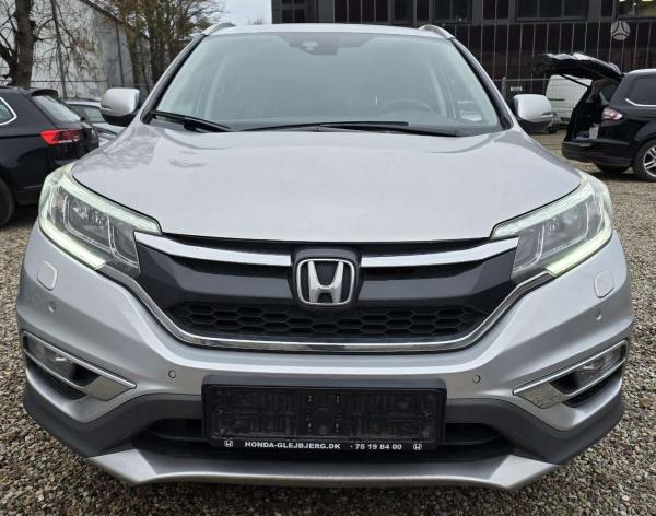 Pelēks Honda CR-V 2015 Kauņa, ar dzinēja tilpumu 1.60 L un nobraukumu 300 tūkst. km par 5999 €, foto 2 vietnē AUTOMOTO.COM.LV