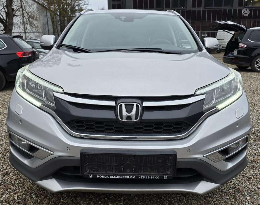 Pelēks Honda CR-V 2015 Kauņa, ar dzinēja tilpumu 1.60 L un nobraukumu 300 tūkst. km par 5999 €, foto 2 vietnē AUTOMOTO.COM.LV