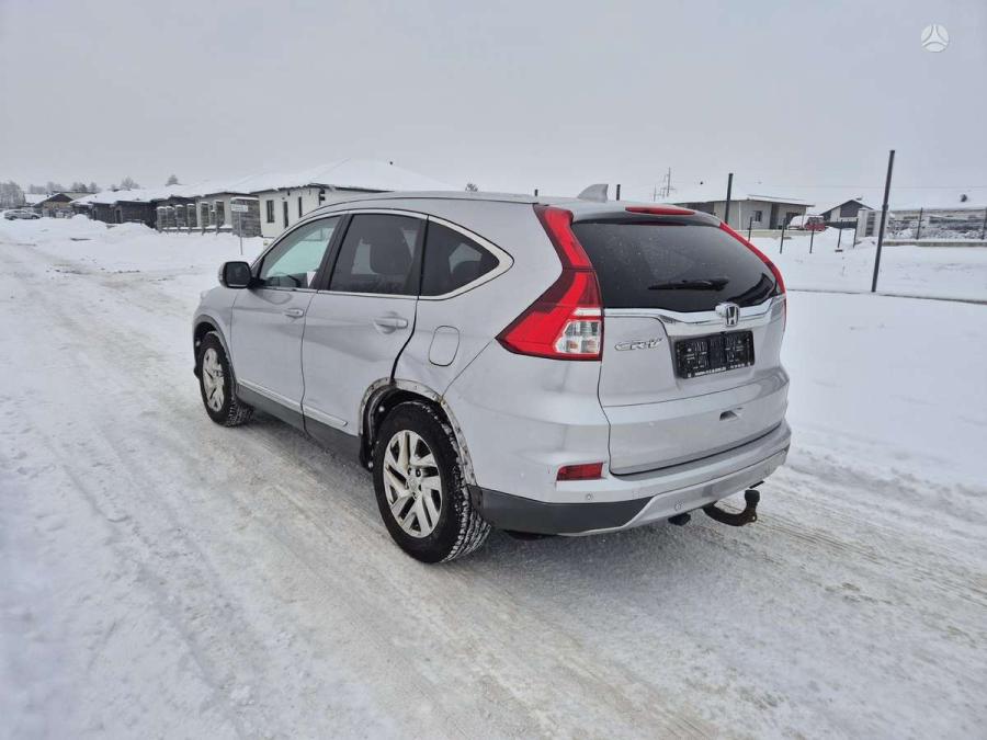 Pelēks Honda CR-V 2015 Kauņa, ar dzinēja tilpumu 1.60 L un nobraukumu 284 tūkst. km par 7200 €, foto 7 vietnē AUTOMOTO.COM.LV