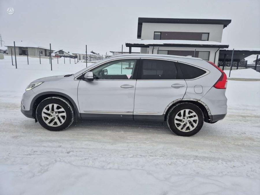 Pelēks Honda CR-V 2015 Kauņa, ar dzinēja tilpumu 1.60 L un nobraukumu 284 tūkst. km par 7200 €, foto 8 vietnē AUTOMOTO.COM.LV
