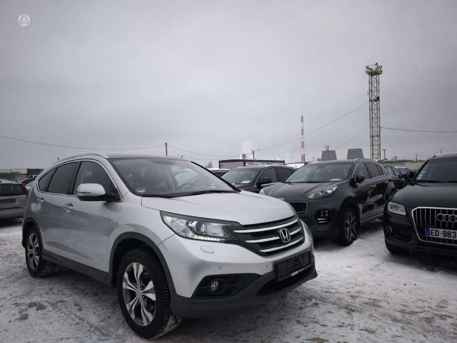 Pelēks Honda CR-V 2015 Viļņa, ar dzinēja tilpumu 2.20 L un nobraukumu 215 tūkst. km par 11950 €, foto 3 vietnē AUTOMOTO.COM.LV