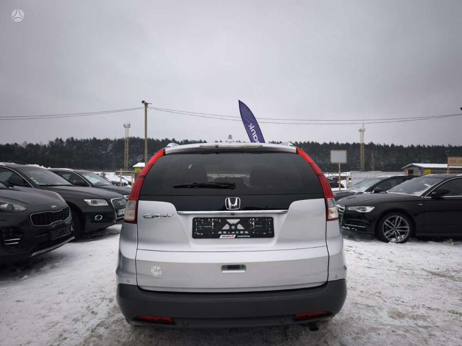Pelēks Honda CR-V 2015 Viļņa, ar dzinēja tilpumu 2.20 L un nobraukumu 215 tūkst. km par 11950 €, foto 5 vietnē AUTOMOTO.COM.LV