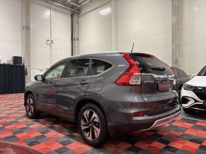 Grey Honda CR-V 2015 in Vilnius, with an engine capacity of 2.36 L and mileage of 163 thousand km for 14500 €, photo 6 on AUTOMOTO.COM.LV