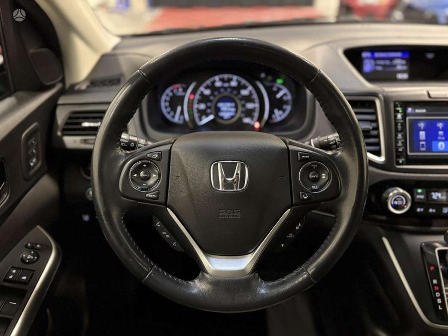 Grey Honda CR-V 2015 in Vilnius, with an engine capacity of 2.36 L and mileage of 163 thousand km for 14500 €, photo 21 on AUTOMOTO.COM.LV