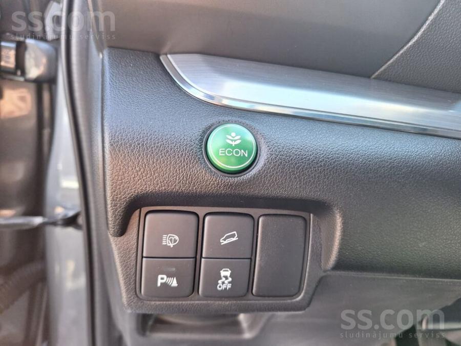 Pelēks Honda CR-V 2015 Daugavpils, ar dzinēja tilpumu 1.60 L un nobraukumu 0 tūkst. km par 11250 €, foto 12 vietnē AUTOMOTO.COM.LV