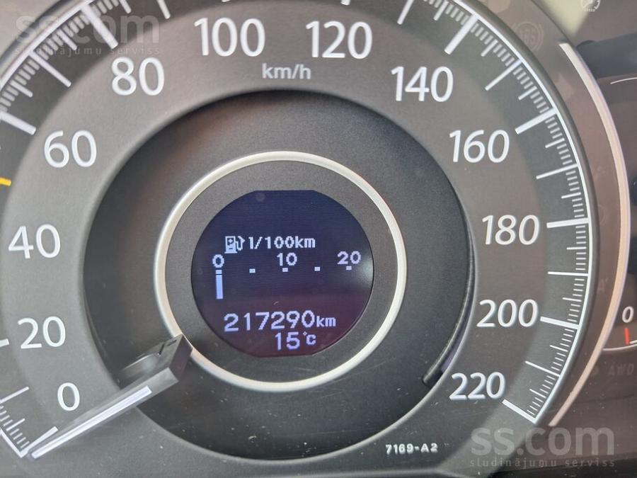 Pelēks Honda CR-V 2015 Daugavpils, ar dzinēja tilpumu 1.60 L un nobraukumu 0 tūkst. km par 11250 €, foto 14 vietnē AUTOMOTO.COM.LV