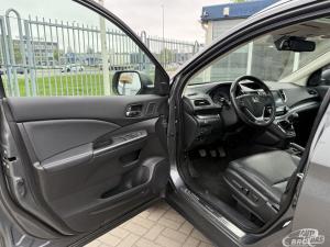 Pelēks Honda CR-V 2015 Avižieniai, ar dzinēja tilpumu 1.60 L un nobraukumu 243 tūkst. km par 11500 €, foto 15 vietnē AUTOMOTO.COM.LV
