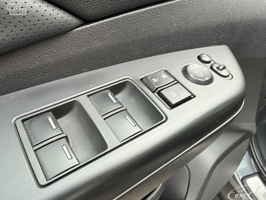 Pelēks Honda CR-V 2015 Avižieniai, ar dzinēja tilpumu 1.60 L un nobraukumu 243 tūkst. km par 11500 €, foto 19 vietnē AUTOMOTO.COM.LV