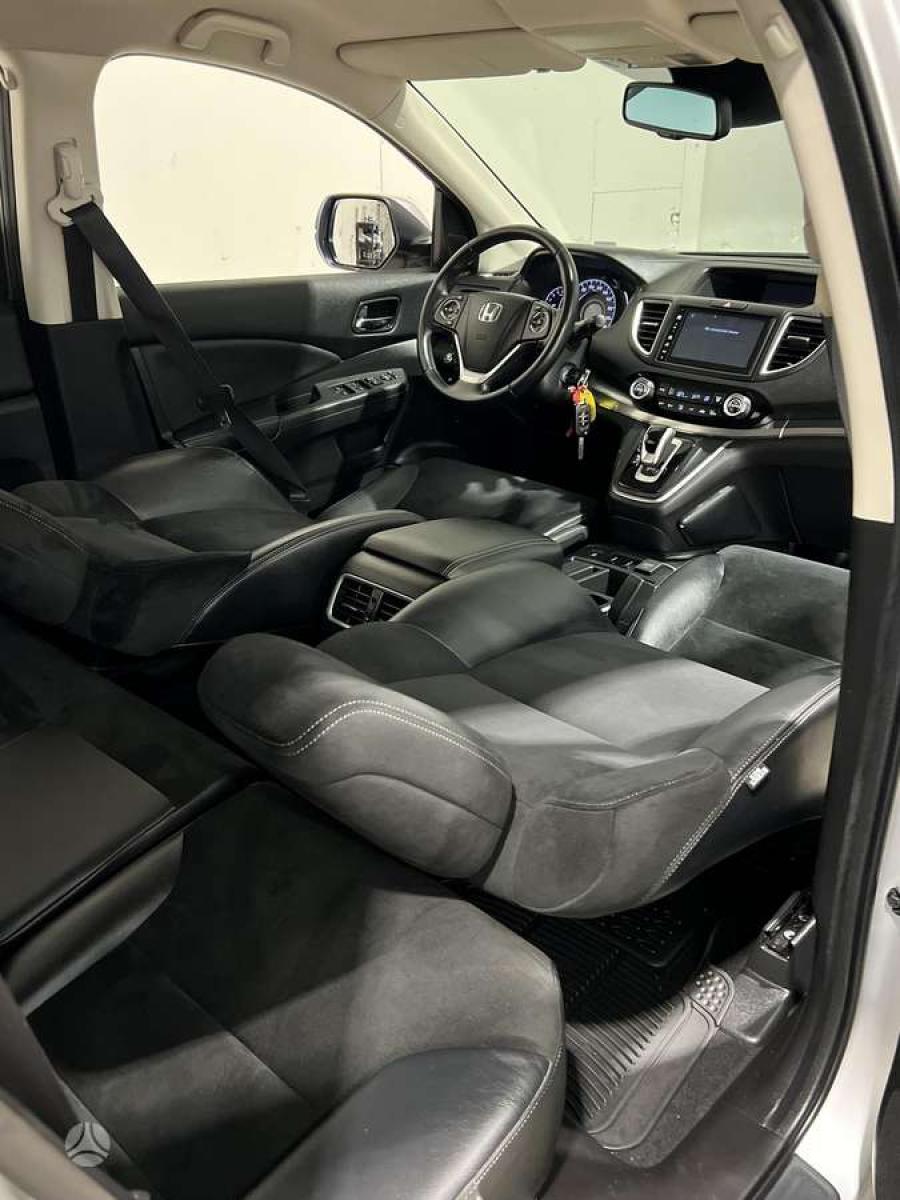 Pelēks Honda CR-V 2015 Klaipėda, ar dzinēja tilpumu 1.60 L un nobraukumu 267 tūkst. km par 11999 €, foto 11 vietnē AUTOMOTO.COM.LV