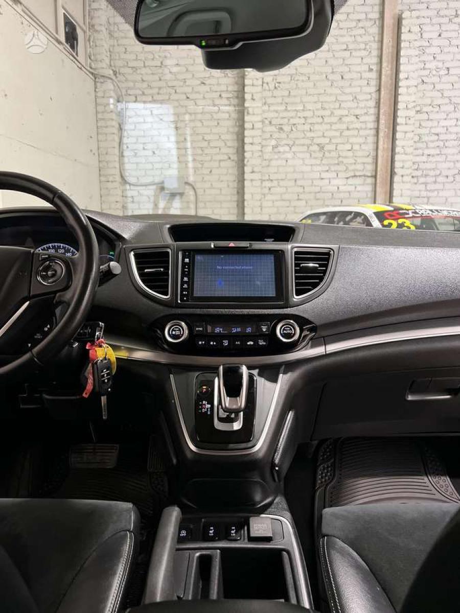 Pelēks Honda CR-V 2015 Klaipėda, ar dzinēja tilpumu 1.60 L un nobraukumu 267 tūkst. km par 11999 €, foto 19 vietnē AUTOMOTO.COM.LV