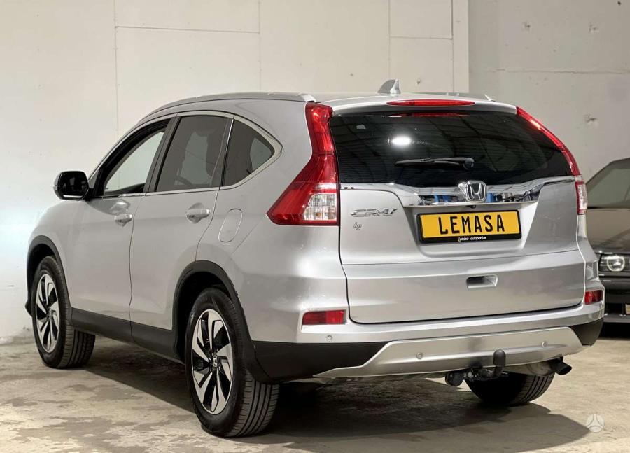 Pelēks Honda CR-V 2015 Klaipėda, ar dzinēja tilpumu 1.60 L un nobraukumu 267 tūkst. km par 11999 €, foto 28 vietnē AUTOMOTO.COM.LV