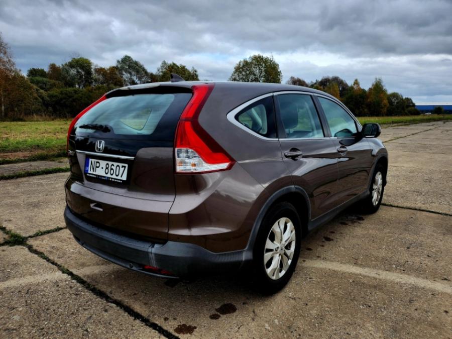 Pelēks Honda CR-V 2015 Rīga, ar dzinēja tilpumu 1.60 L un nobraukumu 238 tūkst. km par 10800 €, foto 14 vietnē AUTOMOTO.COM.LV