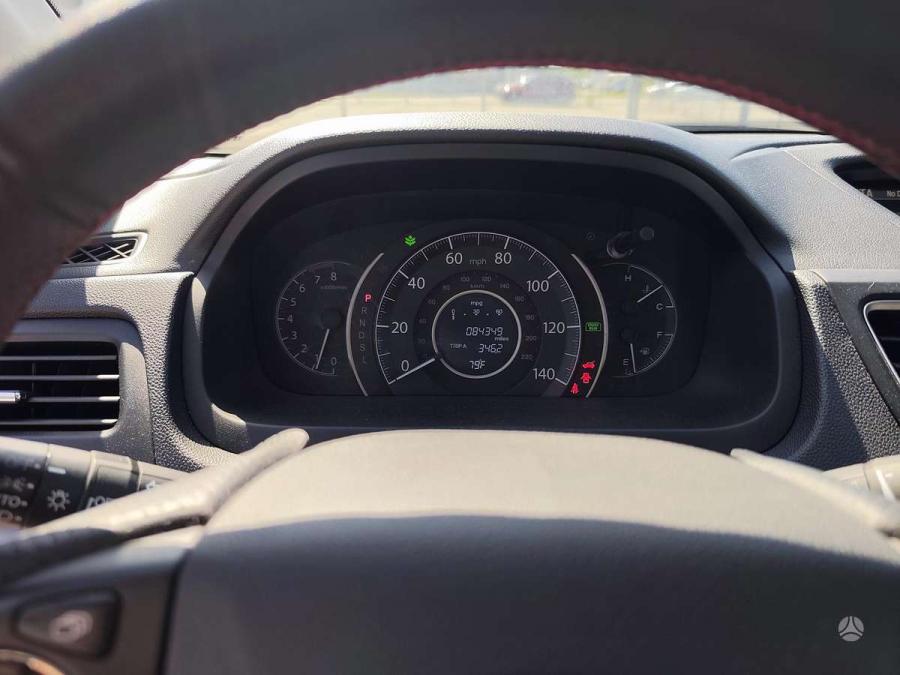 Pelēks Honda CR-V 2015 Klaipėda, ar dzinēja tilpumu 2.36 L un nobraukumu 136 tūkst. km par 13350 €, foto 9 vietnē AUTOMOTO.COM.LV