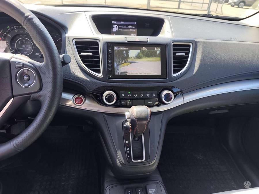 Pelēks Honda CR-V 2015 Klaipėda, ar dzinēja tilpumu 2.36 L un nobraukumu 136 tūkst. km par 13350 €, foto 10 vietnē AUTOMOTO.COM.LV