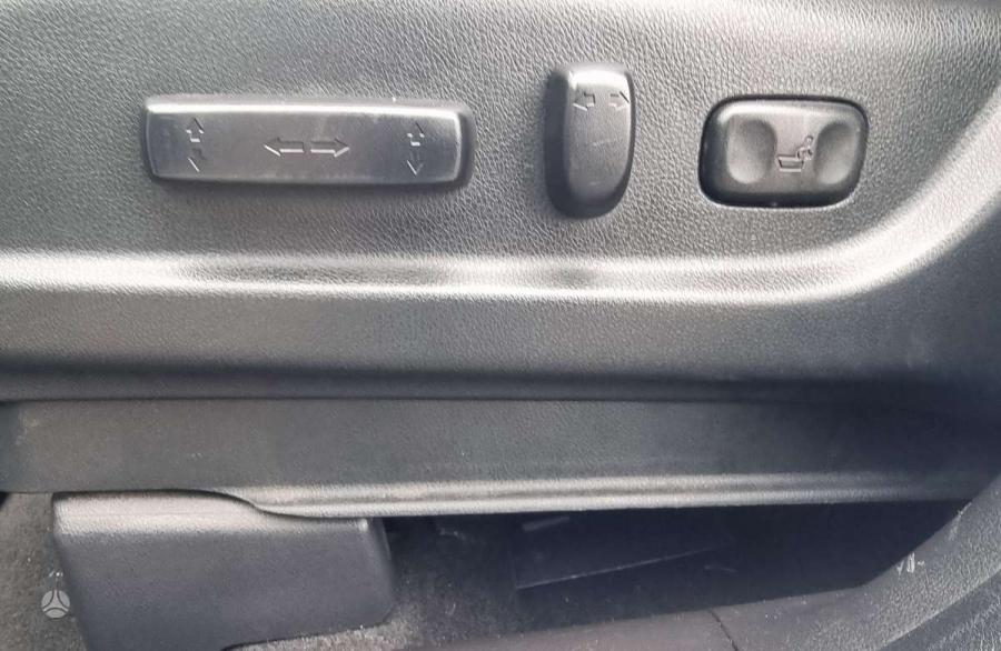Grey Honda CR-V 2015 in Vilnius, with an engine capacity of 1.60 L and mileage of 205 thousand km for 12950 €, photo 18 on AUTOMOTO.COM.LV