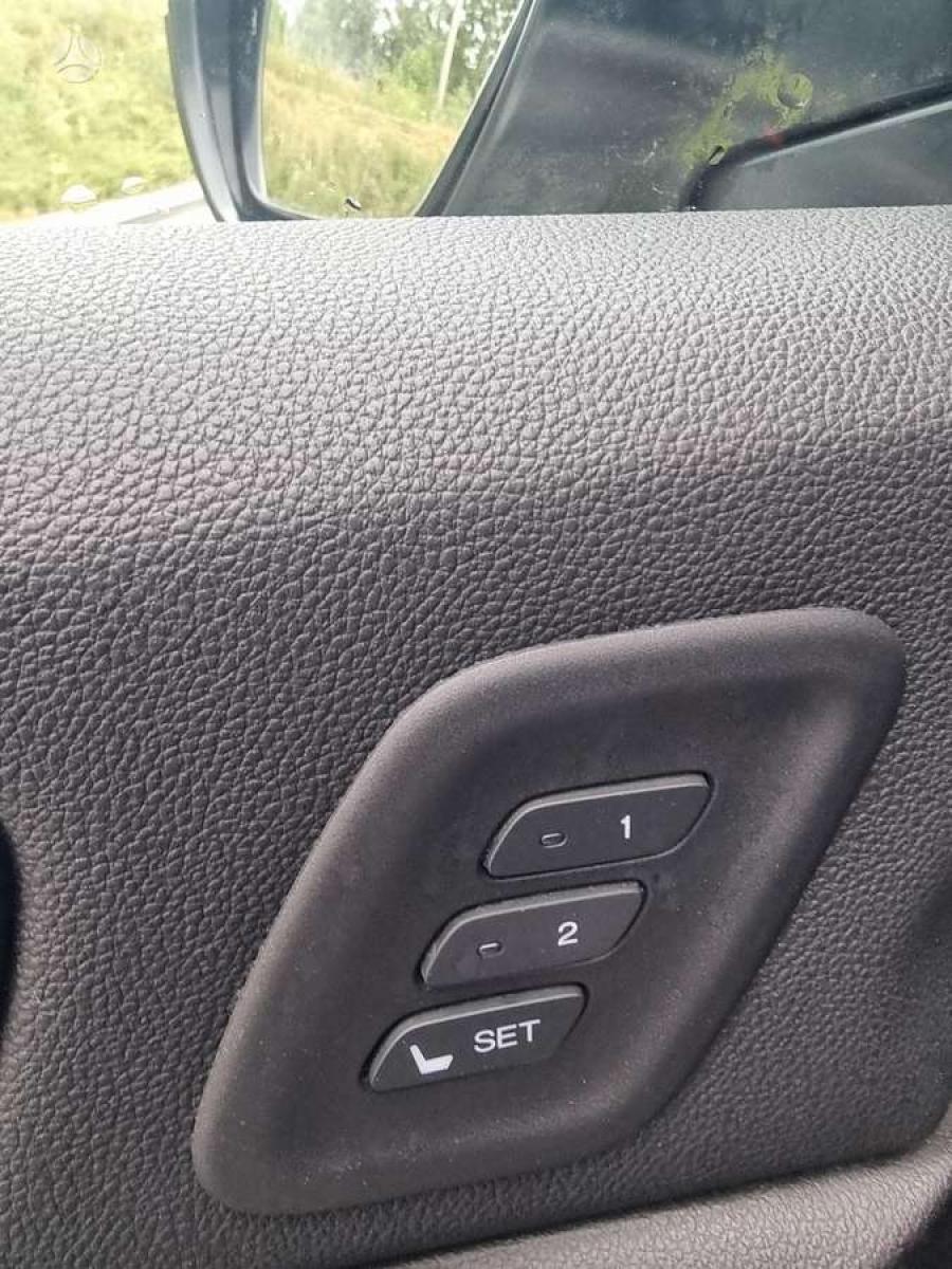 Grey Honda CR-V 2015 in Vilnius, with an engine capacity of 1.60 L and mileage of 205 thousand km for 12950 €, photo 19 on AUTOMOTO.COM.LV