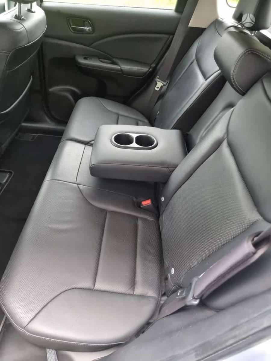 Grey Honda CR-V 2015 in Vilnius, with an engine capacity of 1.60 L and mileage of 205 thousand km for 12950 €, photo 21 on AUTOMOTO.COM.LV