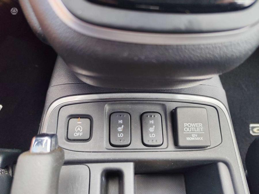 Grey Honda CR-V 2015 in Siauliai, with an engine capacity of 1.60 L and mileage of 300 thousand km for 12990 €, photo 13 on AUTOMOTO.COM.LV