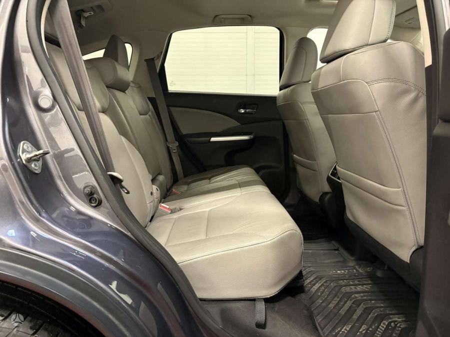 Pelēks Honda CR-V 2015 Viļņa, ar dzinēja tilpumu 2.36 L un nobraukumu 163 tūkst. km par 12990 €, foto 31 vietnē AUTOMOTO.COM.LV