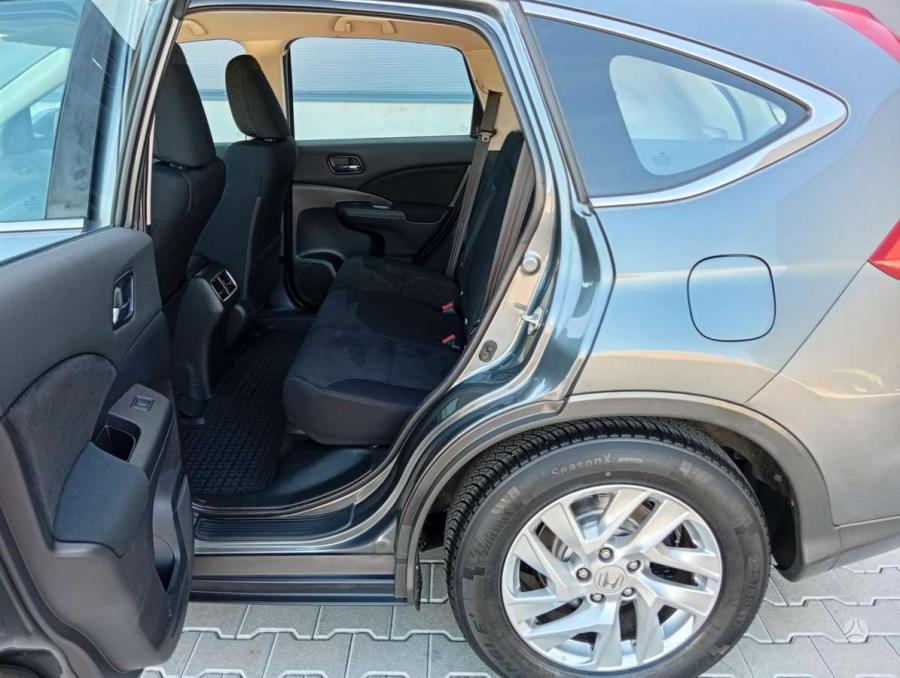 Pelēks Honda CR-V 2015 Šauļi, ar dzinēja tilpumu 1.60 L un nobraukumu 188 tūkst. km par 11600 €, foto 22 vietnē AUTOMOTO.COM.LV