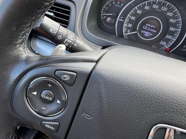 Grey Honda CR-V 2015 in Taurage, with an engine capacity of 1.60 L and mileage of 212 thousand km for 12200 €, photo 10 on AUTOMOTO.COM.LV