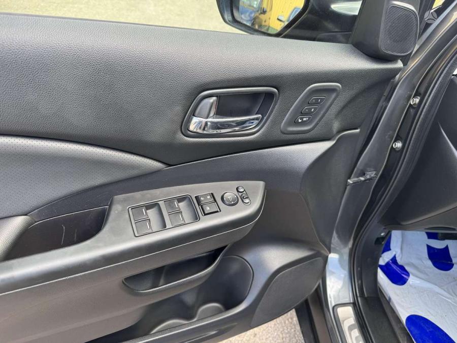 Grey Honda CR-V 2015 in Taurage, with an engine capacity of 1.60 L and mileage of 212 thousand km for 12200 €, photo 18 on AUTOMOTO.COM.LV