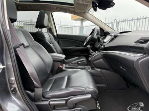 Grey Honda CR-V 2015 in Klaipeda, with an engine capacity of 1.60 L and mileage of 243 thousand km for 9500 €, photo 8 on AUTOMOTO.COM.LV