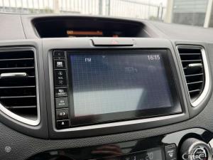 Grey Honda CR-V 2015 in Klaipeda, with an engine capacity of 1.60 L and mileage of 243 thousand km for 9500 €, photo 27 on AUTOMOTO.COM.LV