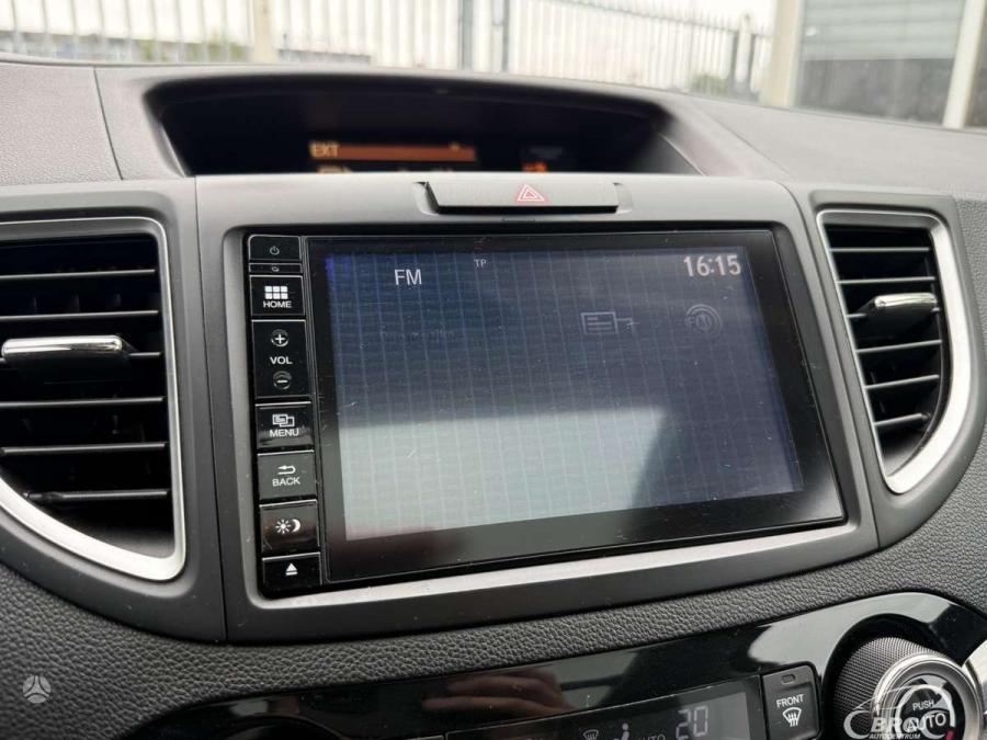 Grey Honda CR-V 2015 in Klaipeda, with an engine capacity of 1.60 L and mileage of 243 thousand km for 9500 €, photo 27 on AUTOMOTO.COM.LV